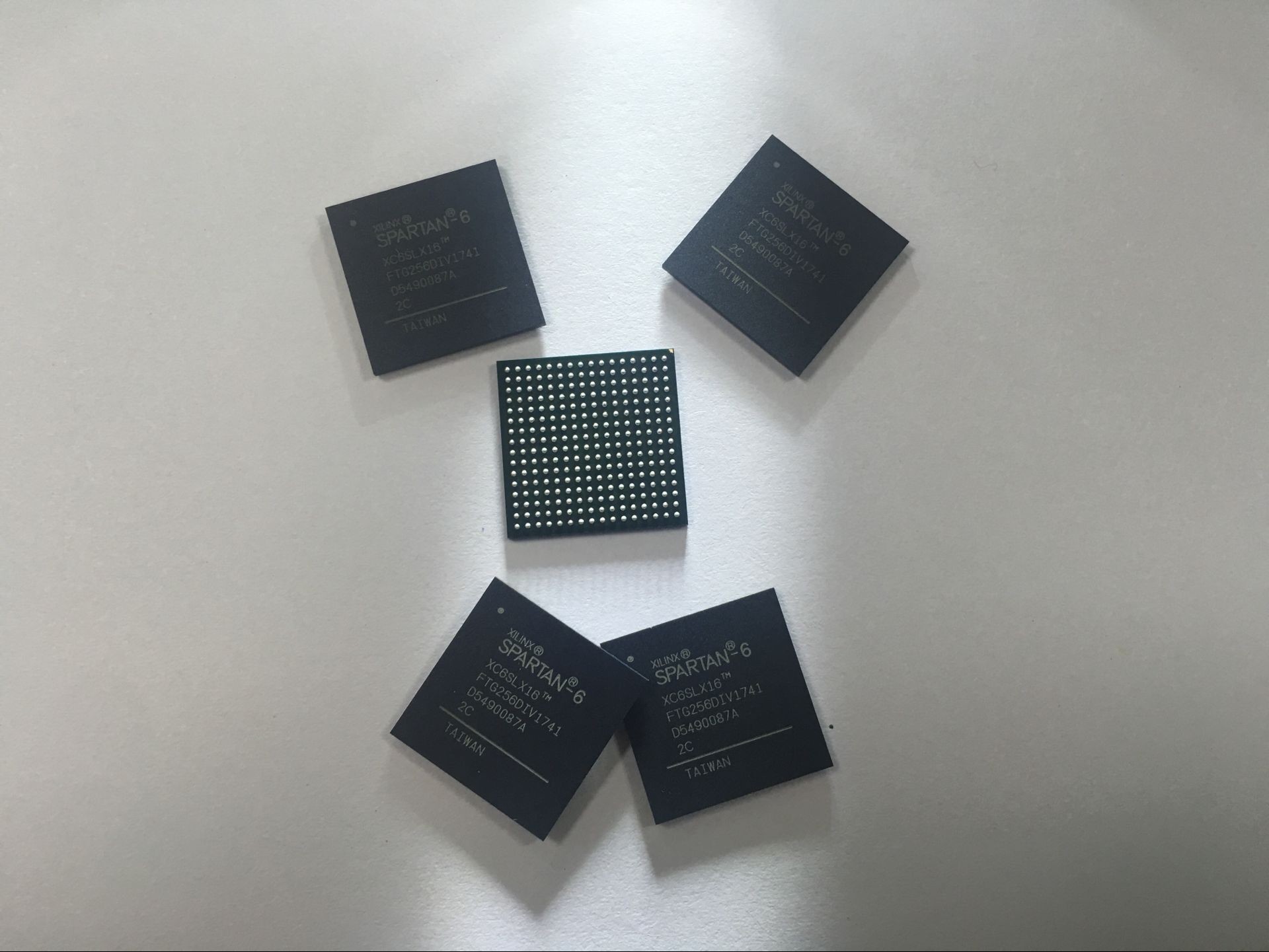 Xilinx Spartan 6 Xc6slx16 2ftg256c Fpga Ic Field Programmable Gate Array 